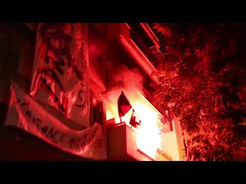 Exarcheia Resist: Anarchists take riot police by surprise and reoccupy ...