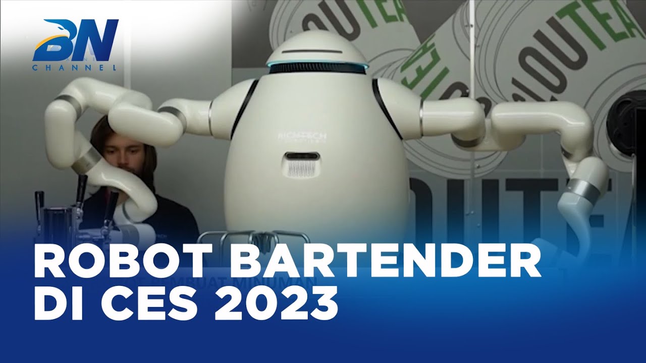 Adam, Robot Bartender di CES 2023 - YouTube