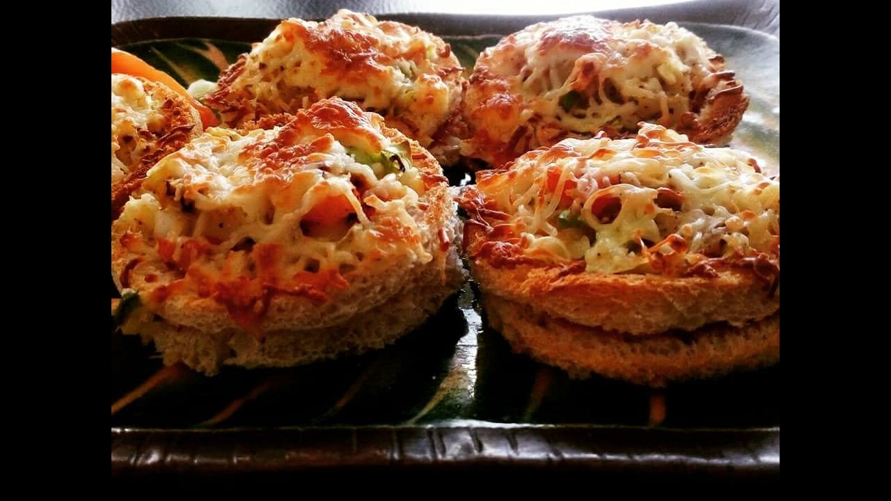 Cheesy Bread Discs | Cheesy Disk |Cheese Bread Recipe| Quick Breakfast ...