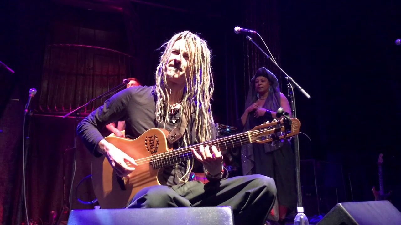 JC Maillard flamenco style guitar solo - YouTube