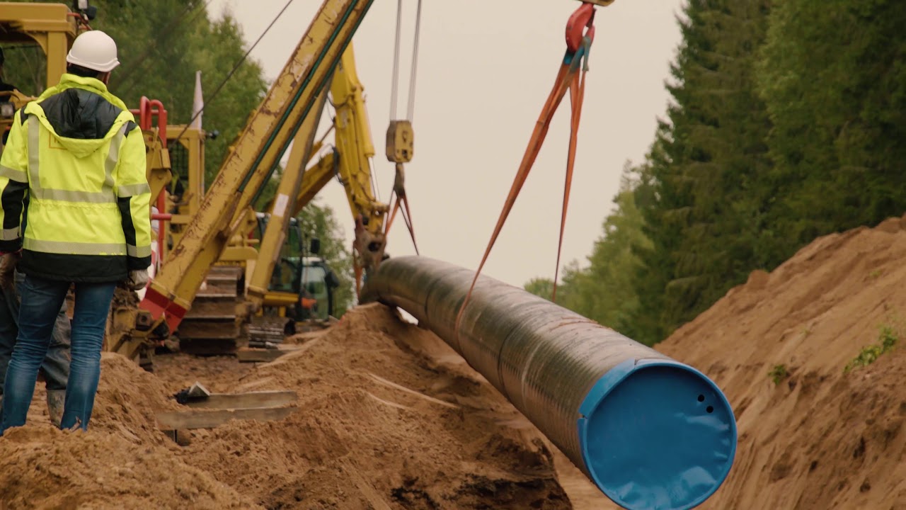 Lilli line valve station and pipeline tie-in works 26.08.2018 - YouTube
