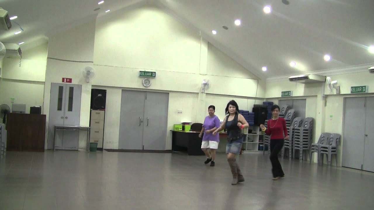 MAGIC TOUCH line dance (Dee Musk [Eng] May 2012).MTS - YouTube