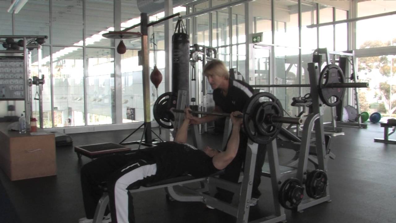 Increase your Bench Press Fast Tip #4 Best grip width - YouTube