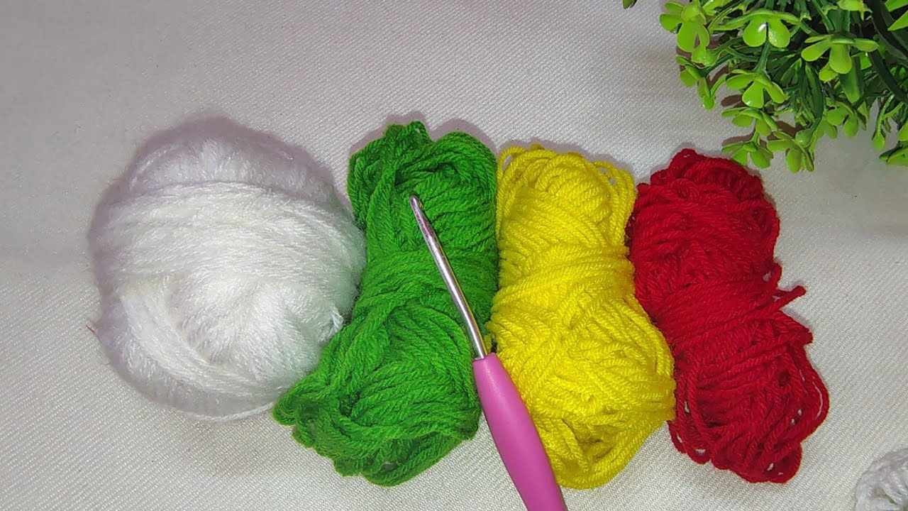 woolen design# woolen crochet flower design# crosia flower design ...