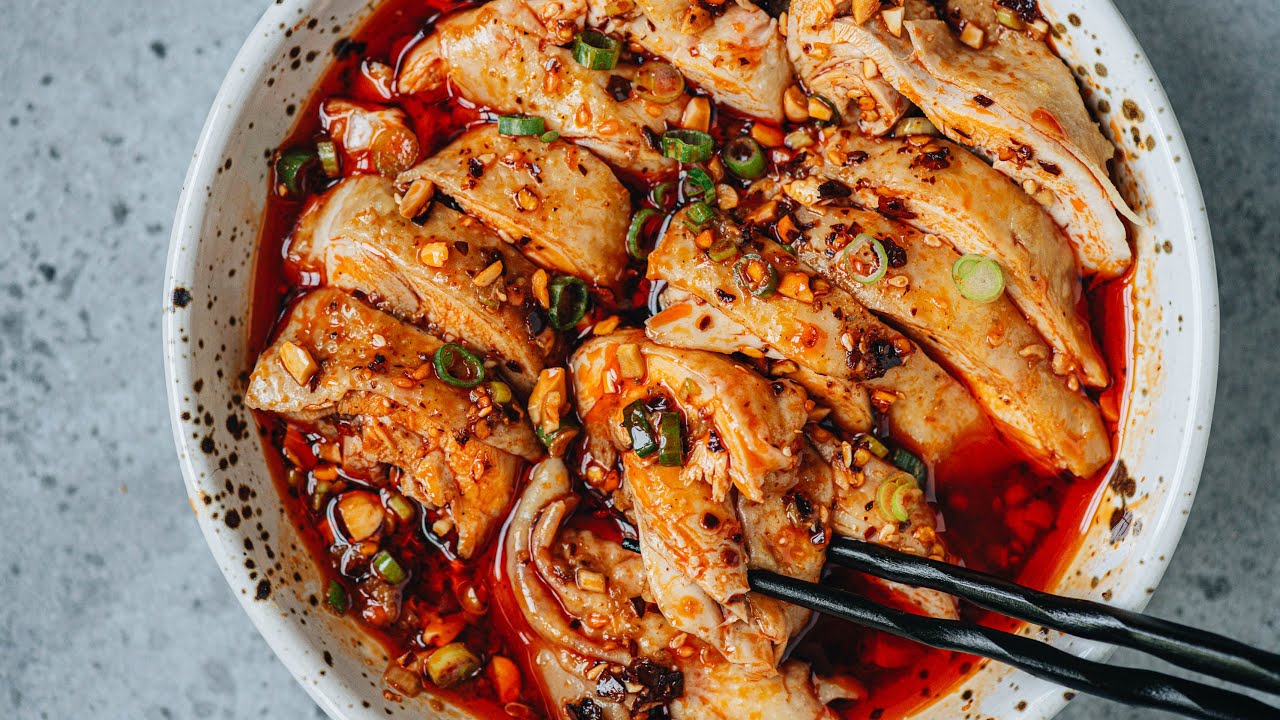 Sichuan Chicken in Red Oil Sauce (Saliva Chicken, 口水鸡) Recipe - YouTube