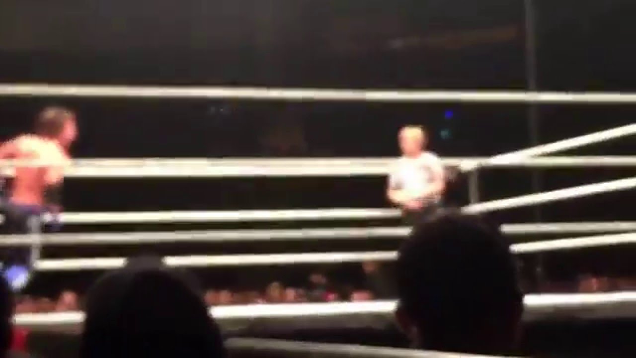 WWE Live Aj Styles vs Miz (WWE VANCOUVER) - YouTube