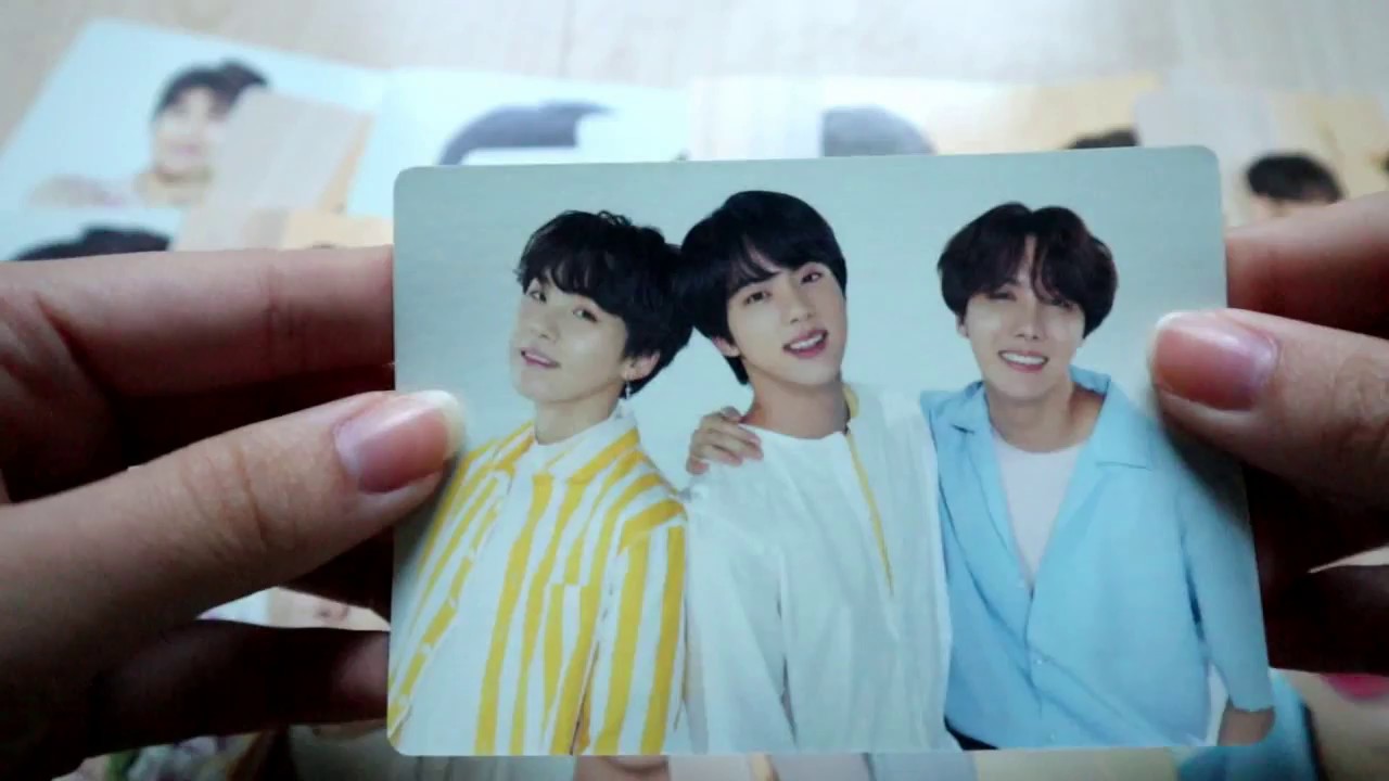 [UNBOXING] BTS LY Tour Merchandise + Freebies - YouTube