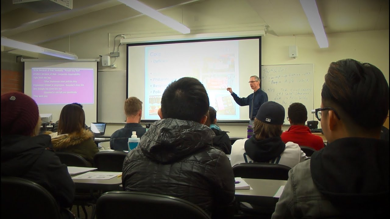 Real-time Captioning: Innovation in Classroom Accessibility - YouTube