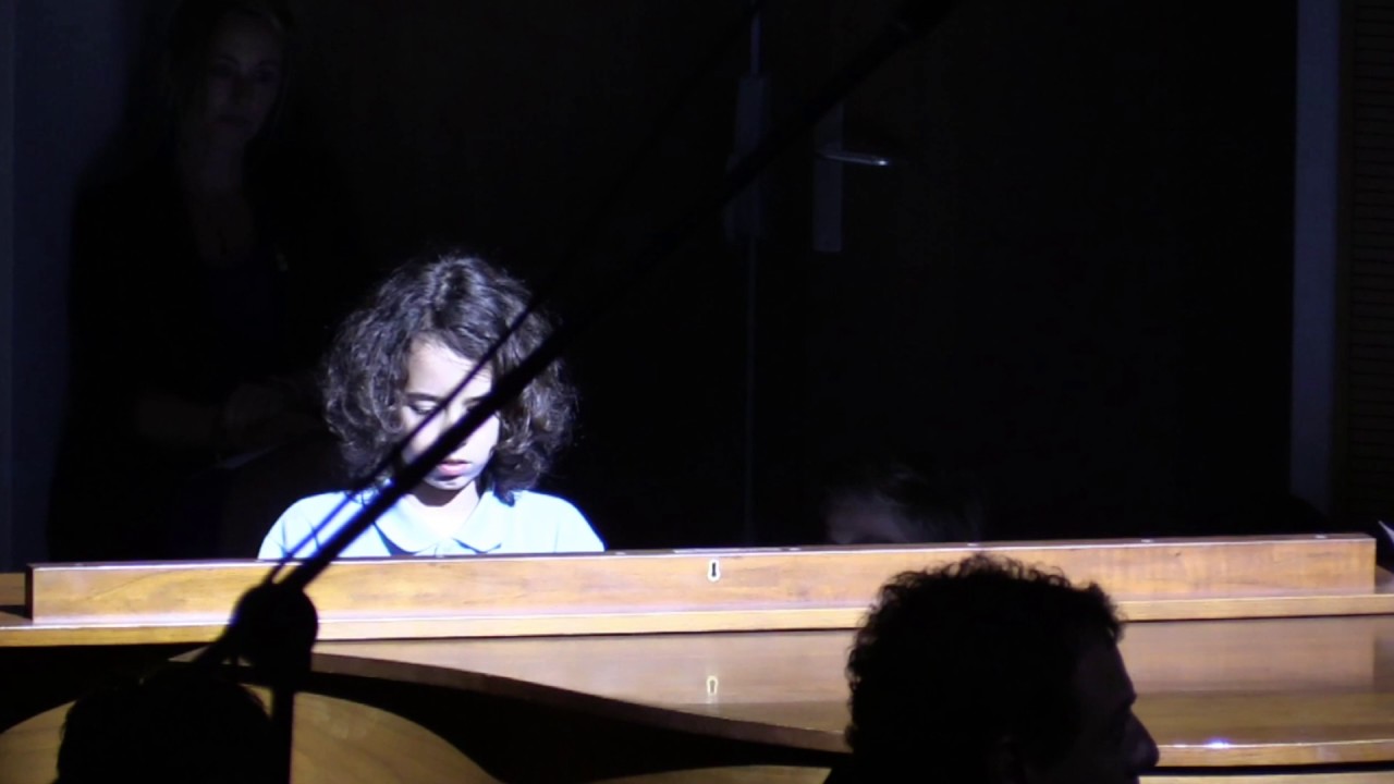 Karim Adham-Sikhtian (Piano Solo) - La Mourisque - Susato - YouTube