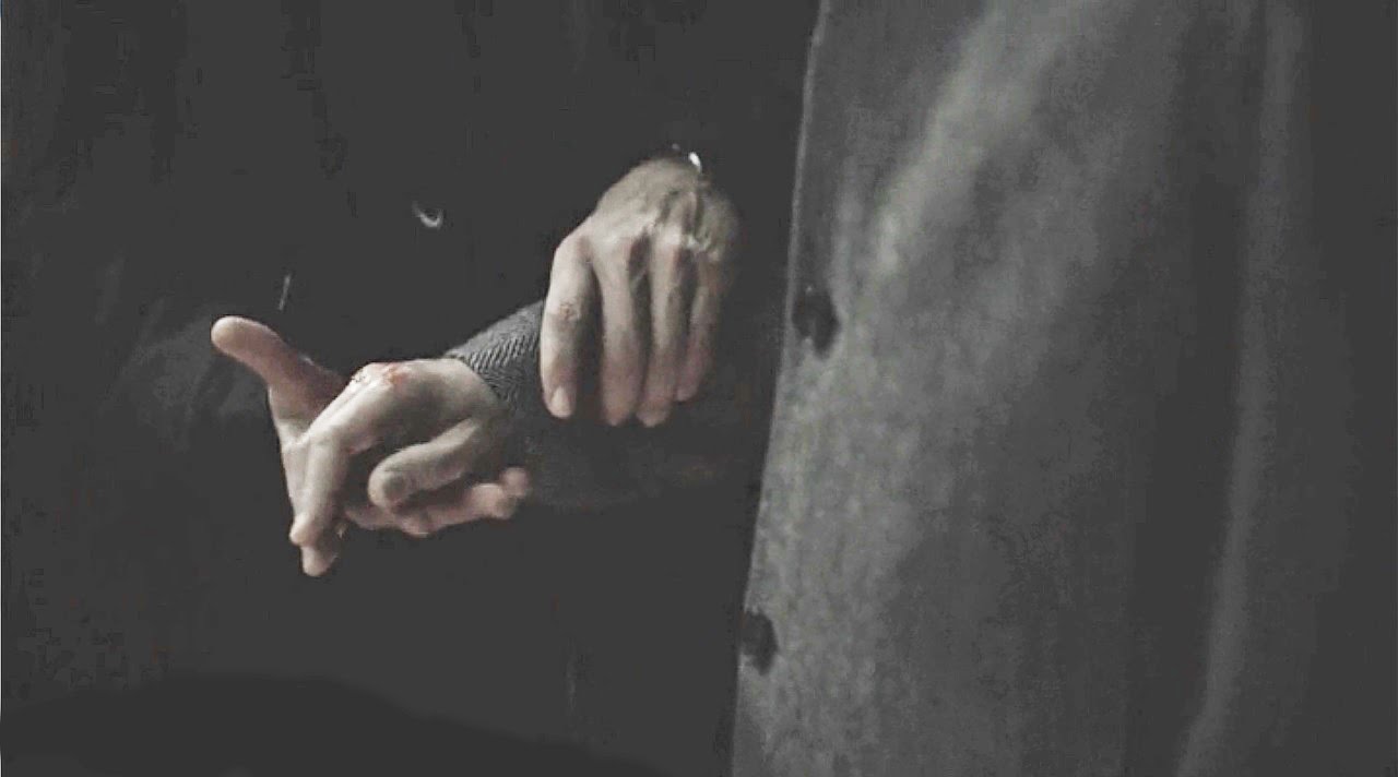 Hannibal Lecter/Will Graham | Hold Your Hand {Hannigram} S02E10 - YouTube