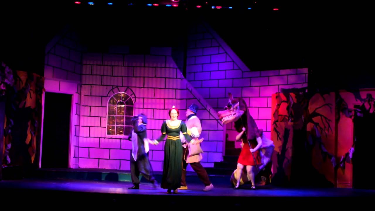 Shrek, Jr Dragon Chase scene, Saturday night - YouTube