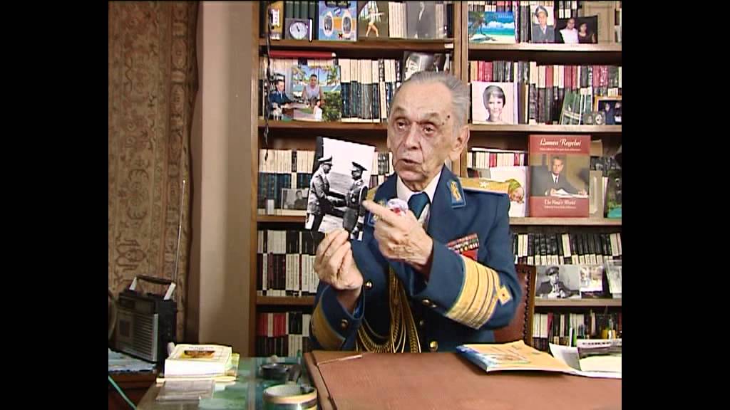 Dialog neconventional Generalul aviator Ion Dobran - YouTube