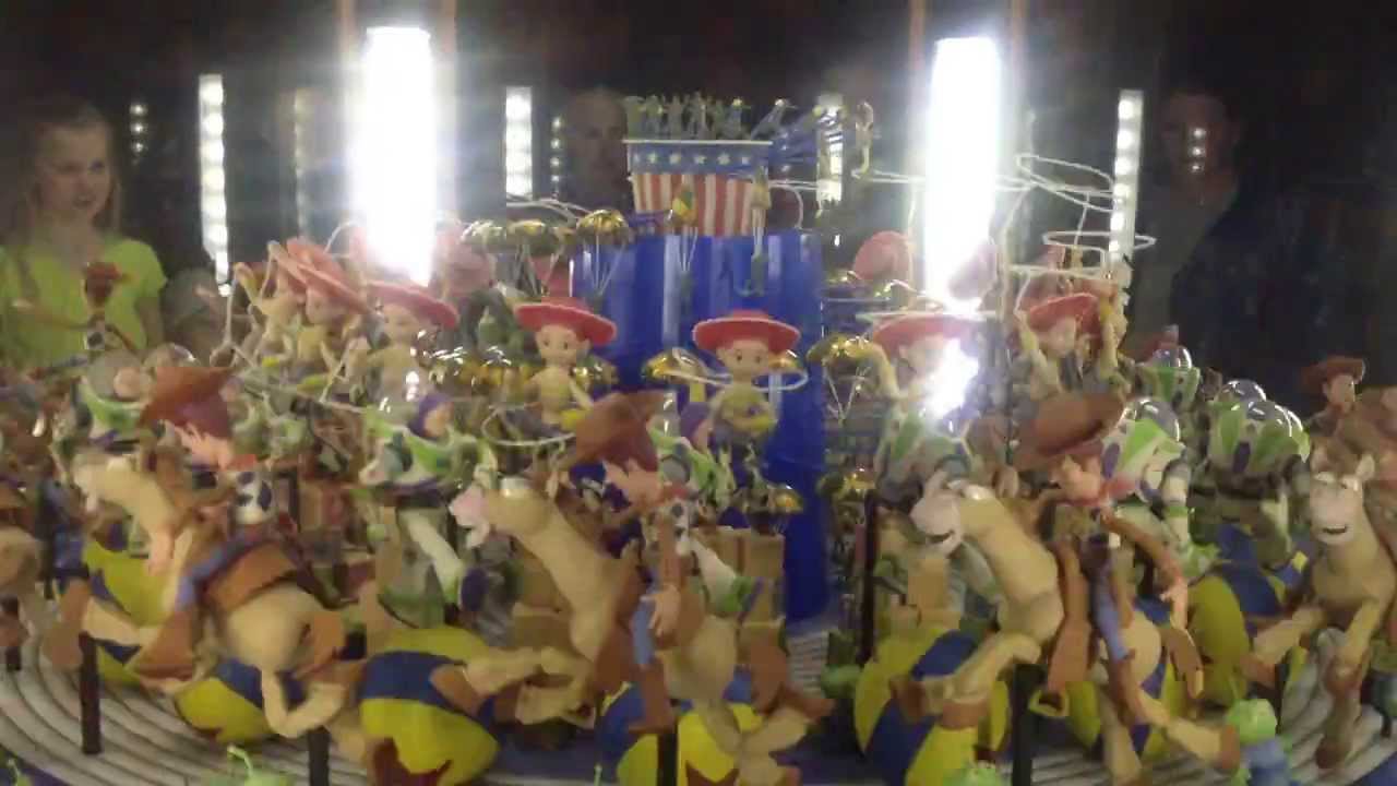 Toy Story Animation Carousel DCA - YouTube