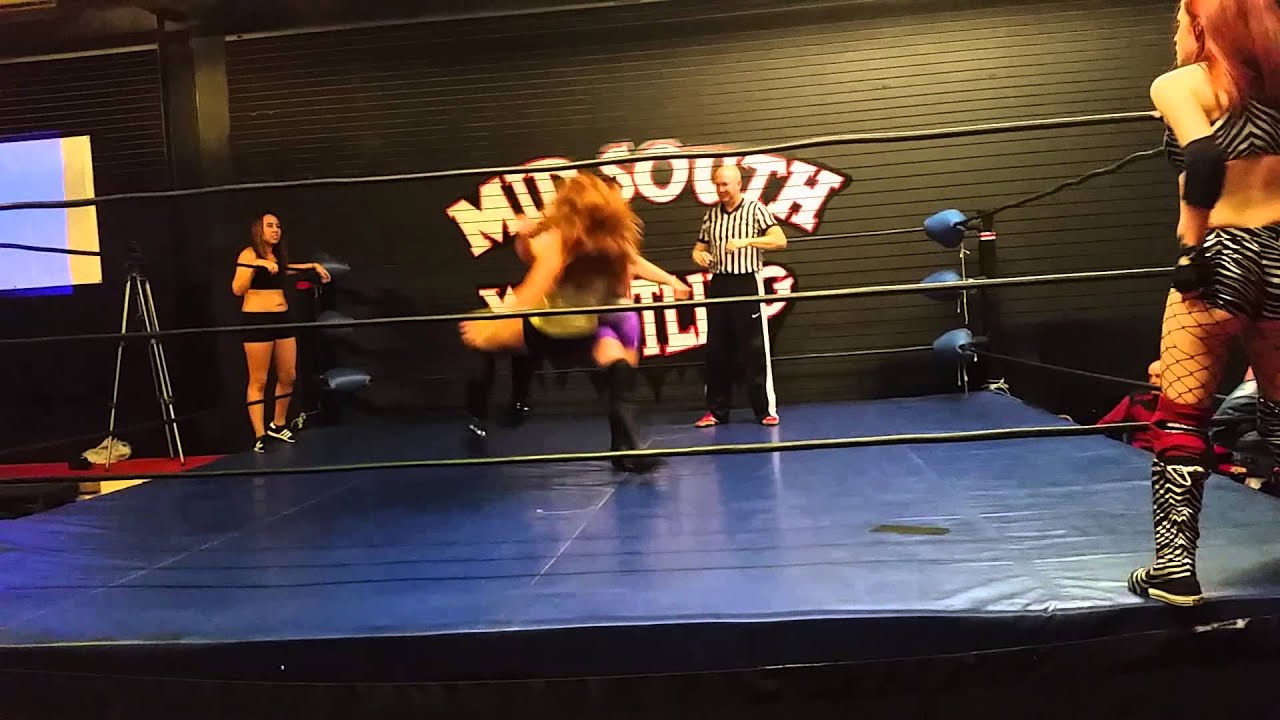 Girl tag team at midsouth - YouTube
