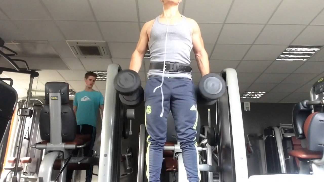 Musculation curl biceps 15 year old - YouTube