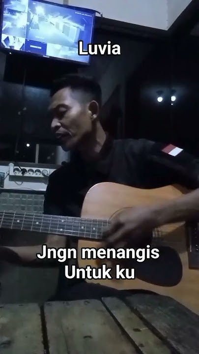 luvia - Jangan Menangis untukku #cover #akustik - YouTube