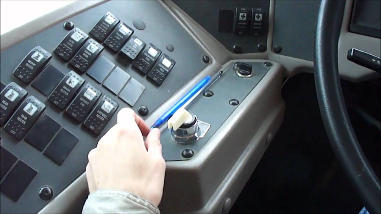 2003 IC Corp CE-200 Interior - YouTube