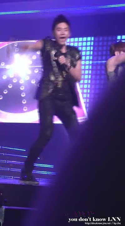 [FANCAM] 110723 JUNHO MuCore - Hands Up (Cut) - YouTube