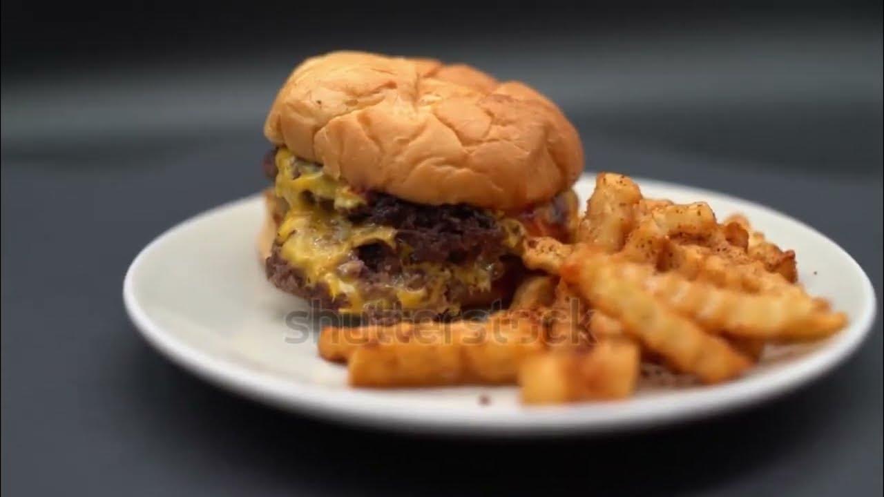 "De Rústica a Revolucionaria: La Épica Historia de la Hamburguesa" - YouTube