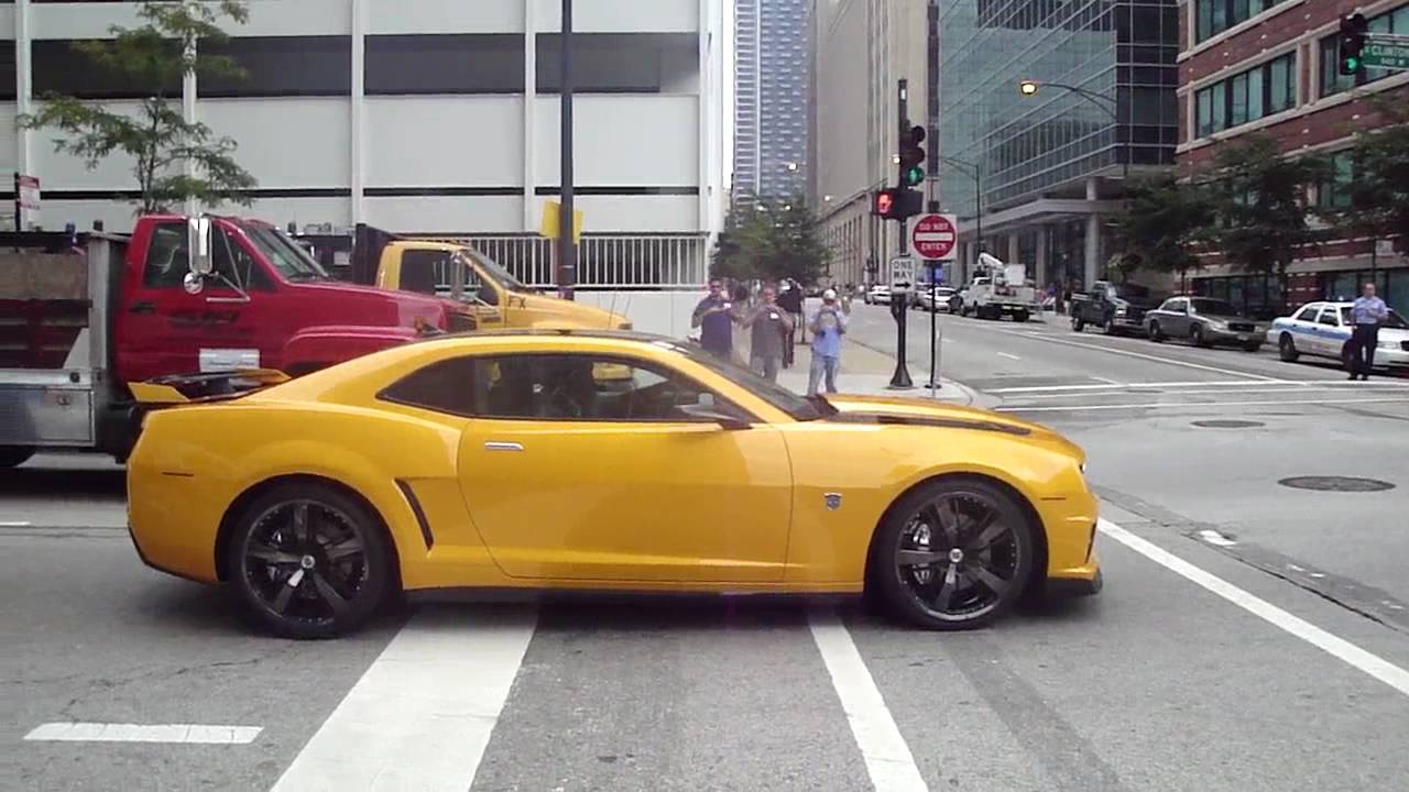 Transfomers 3 Filming Chicago Cop Drives Bumblebee - YouTube
