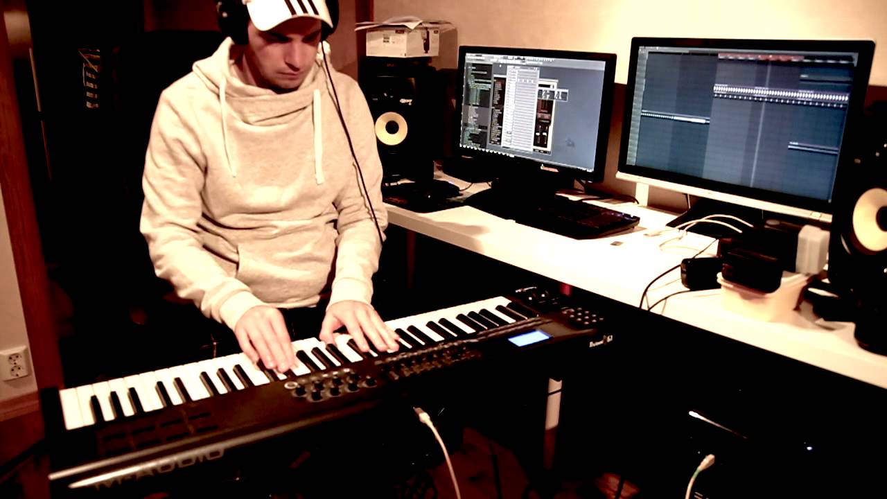 Reveal Sound Spire synthesizer - YouTube