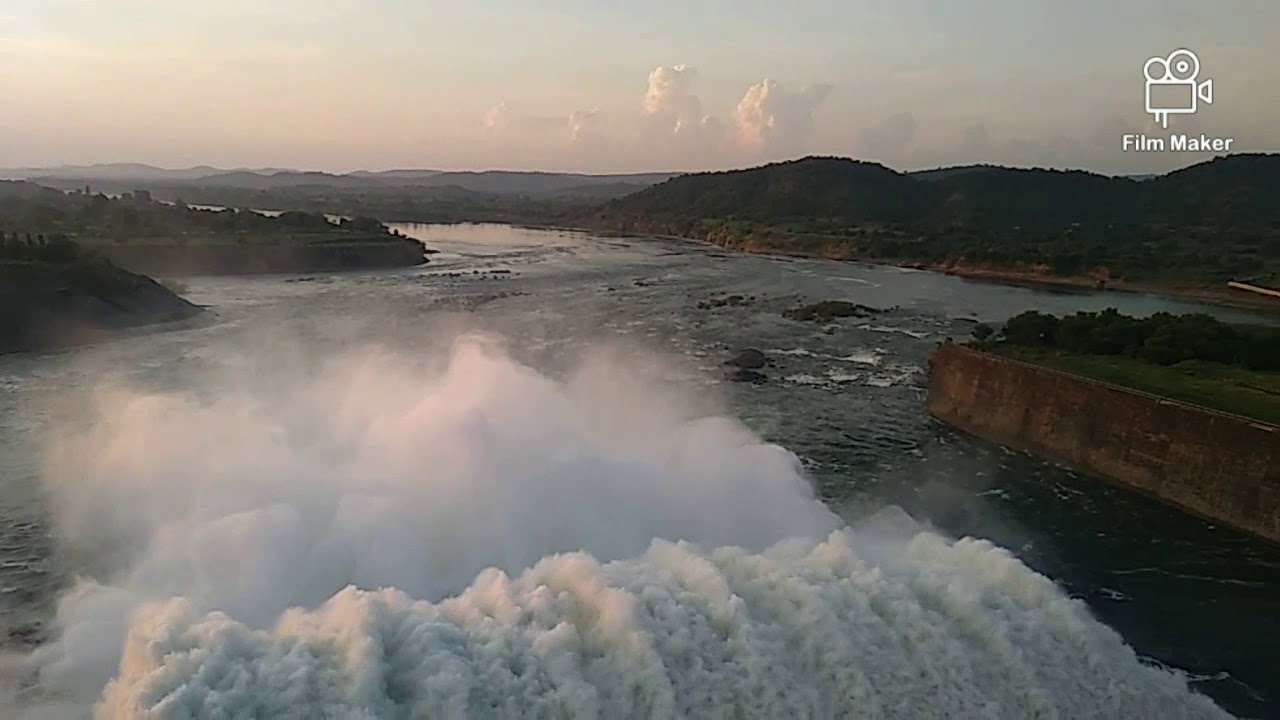 Ukai Dam, Gujarat, India - YouTube