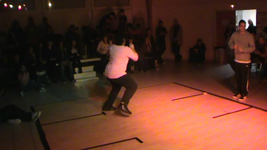 Battle dance to the beat : 1/4 de finale Musiklité - YouTube