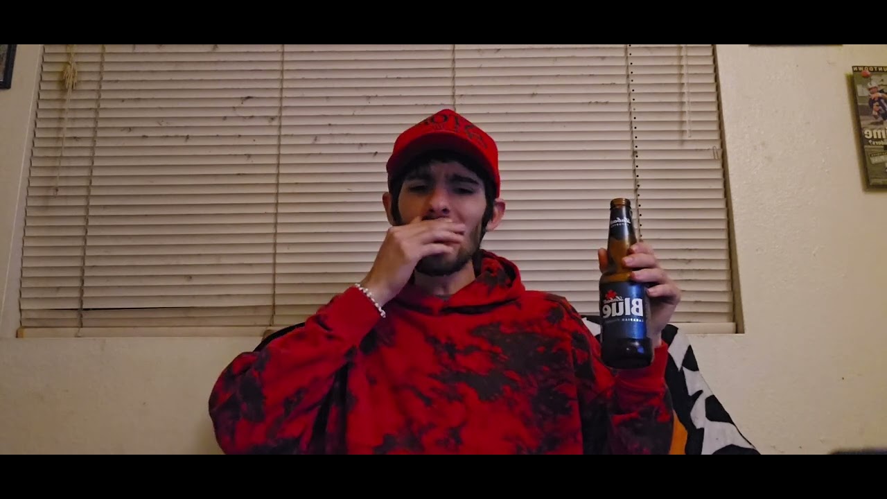 Beer Review: Labatt Blue Canadian Pilsener - YouTube