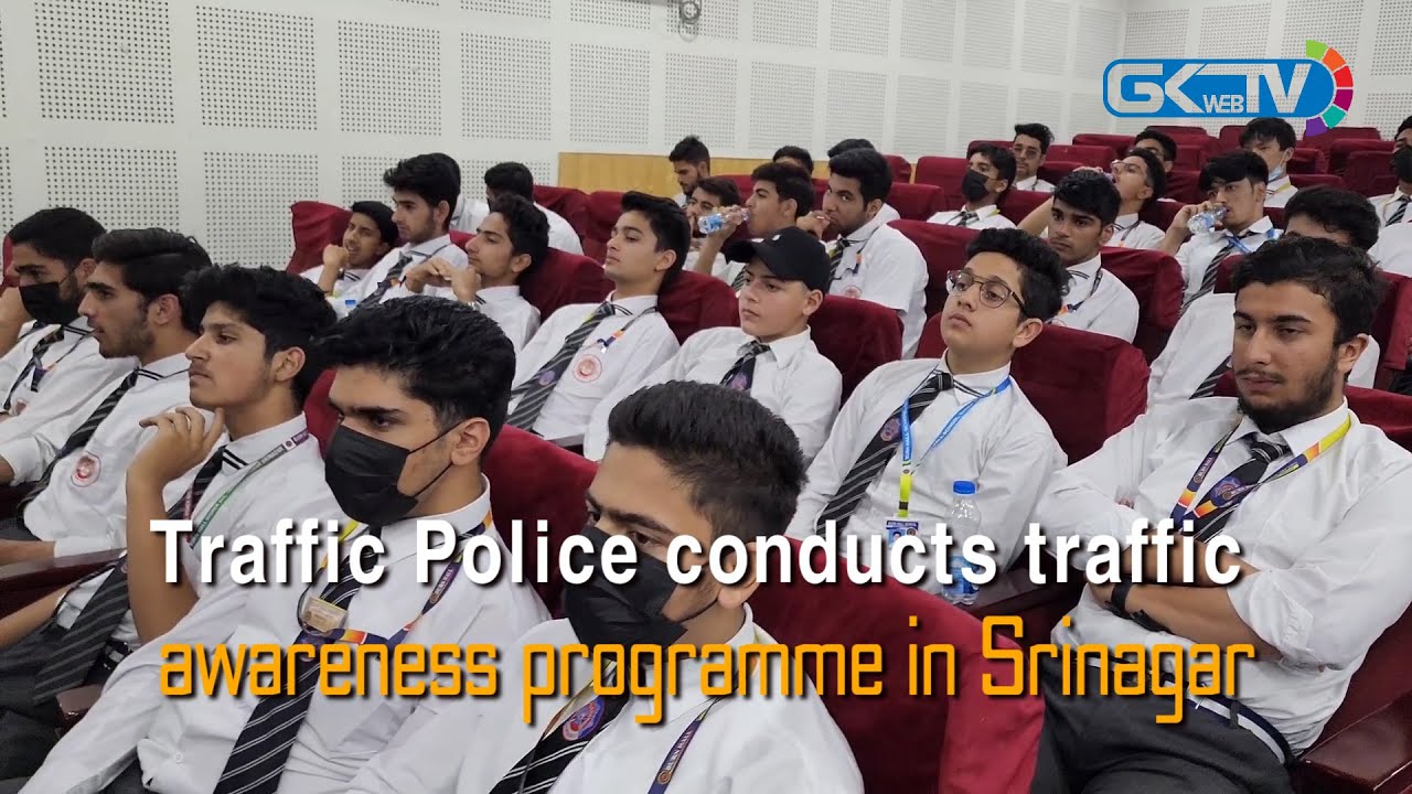 Traffic Police conducts traffic awareness programme in Srinagar - YouTube