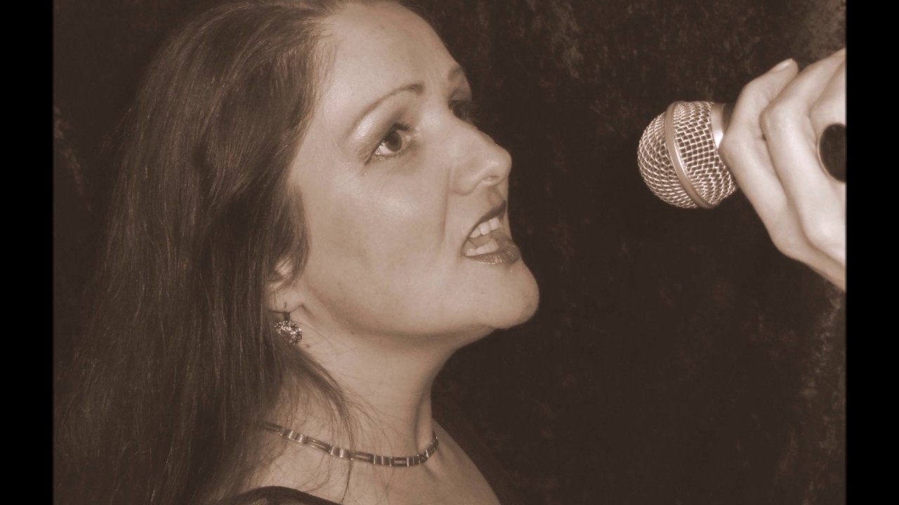 Was ist das Ziel (Alexandra) Cover von Sängerin Chris Caroline ...