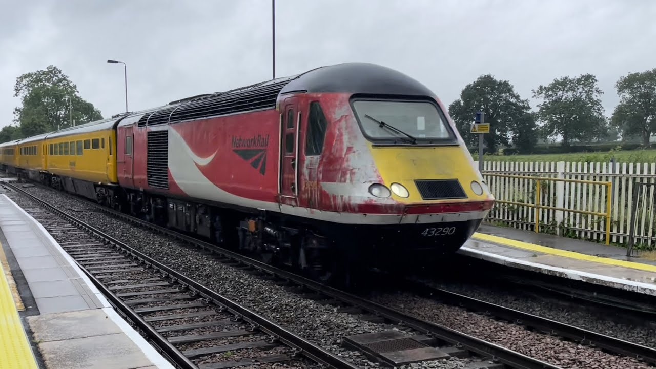 Network Rail. 43290/Colas Rail 43277 “Safety Task Force” @ Prees. 🍊🍓 ...