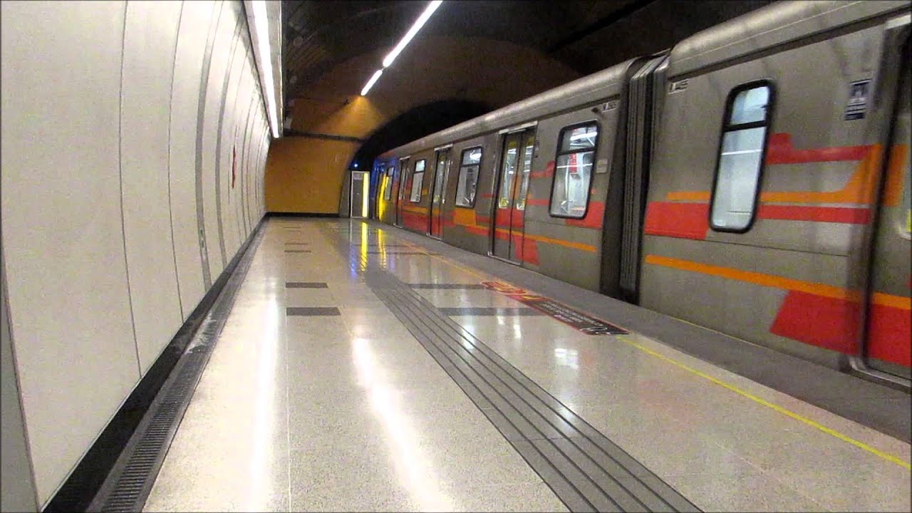 Trenes de la Linea 4 - YouTube
