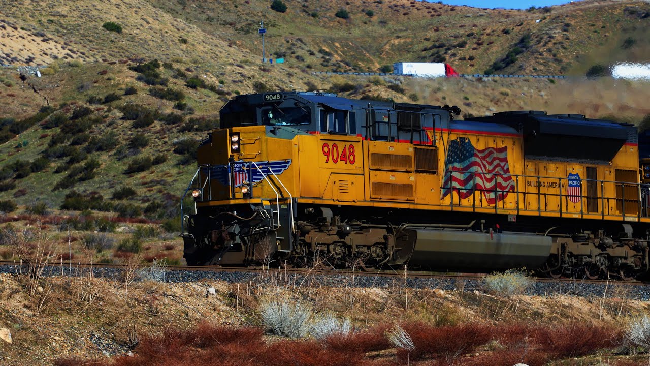 Cajon Pass Trains! [HD 60] 1/1/2020 - YouTube