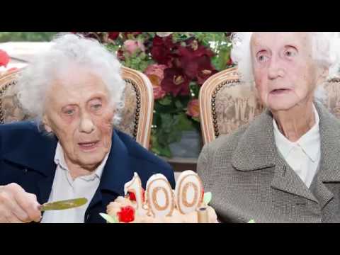 The 100-Year Life by Gratton & Scott - 1-minute review - YouTube
