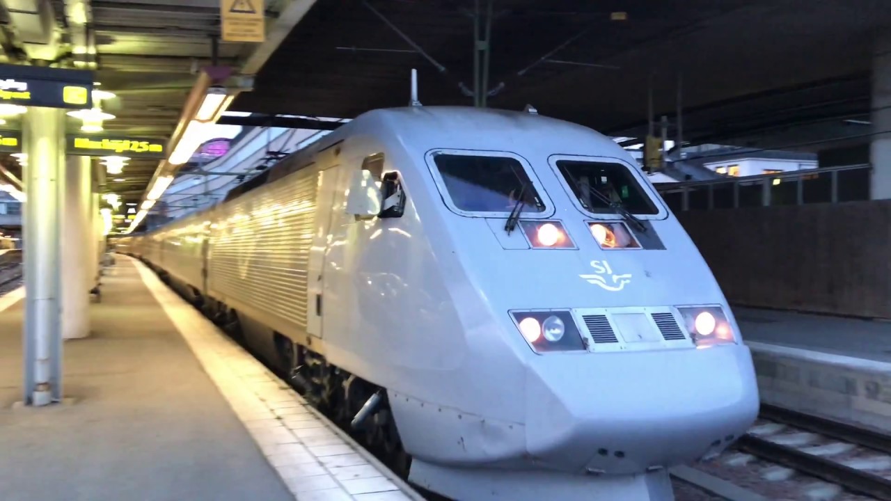 SJ Snabbtåg X2000 på Stockholm Central - YouTube