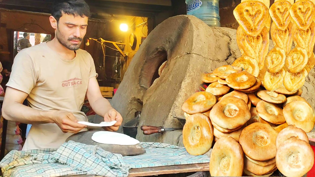 Traditional Afghan Naan Bread Making in Pakistan | Street Food | Wahjoc ...