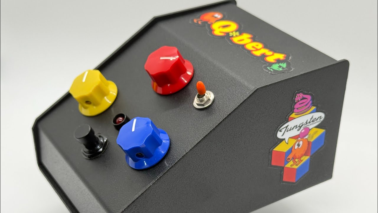 Tungsten Amplification Q*Bert Arcade Console Fuzz Pedal - Knob and ...