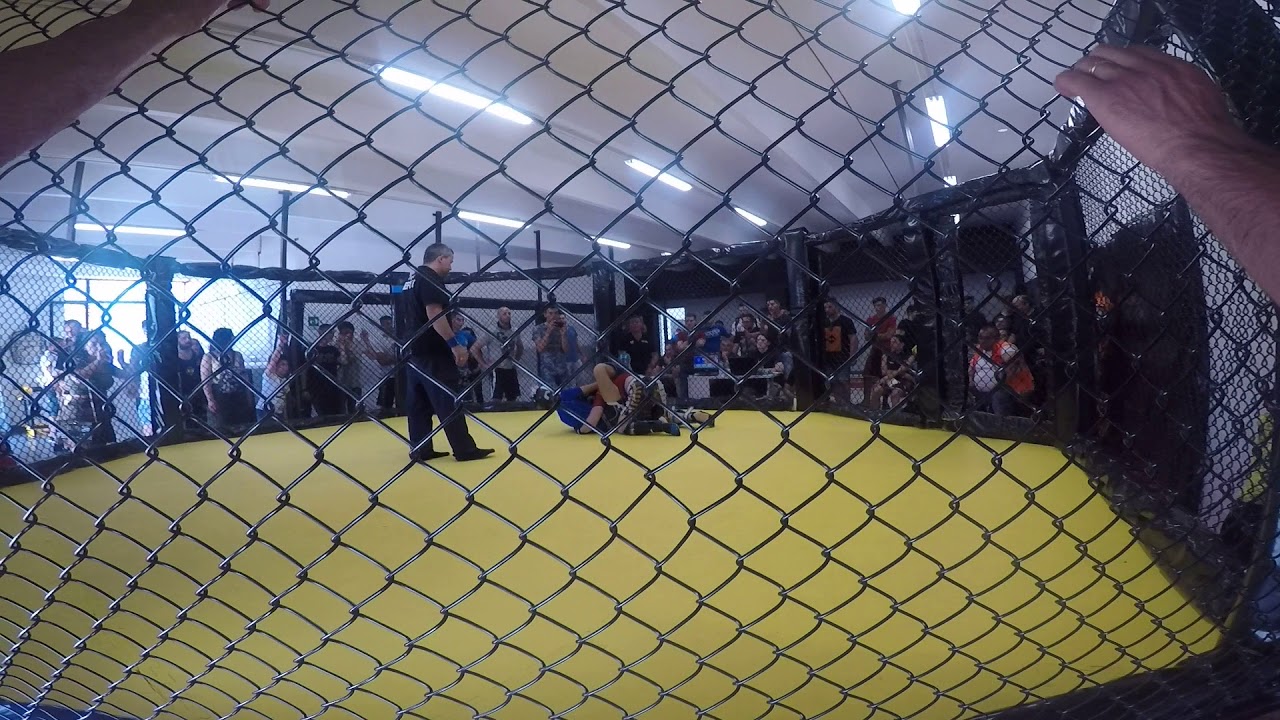 IZZO VALENTINO MMA ESORDIENTI 59 KG (finale) - YouTube