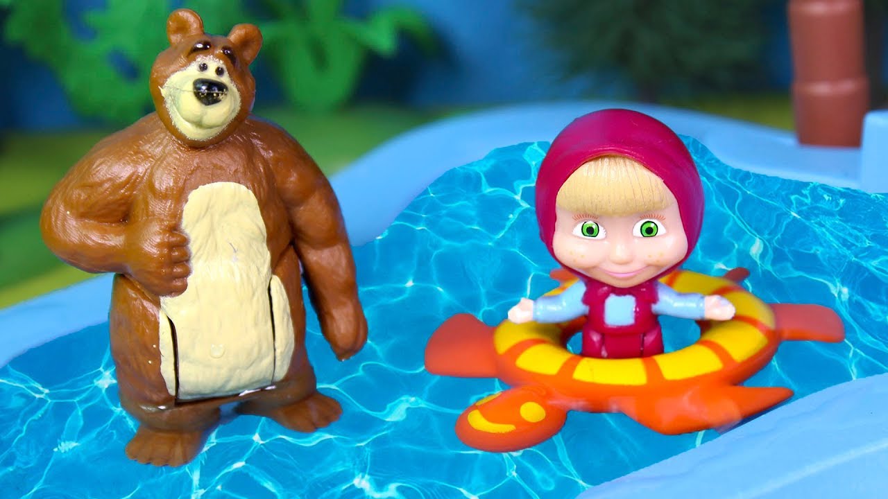 👧 MASHA Y EL OSO 🐻 Masha y el oso se bañan en el lago de la montaña ...