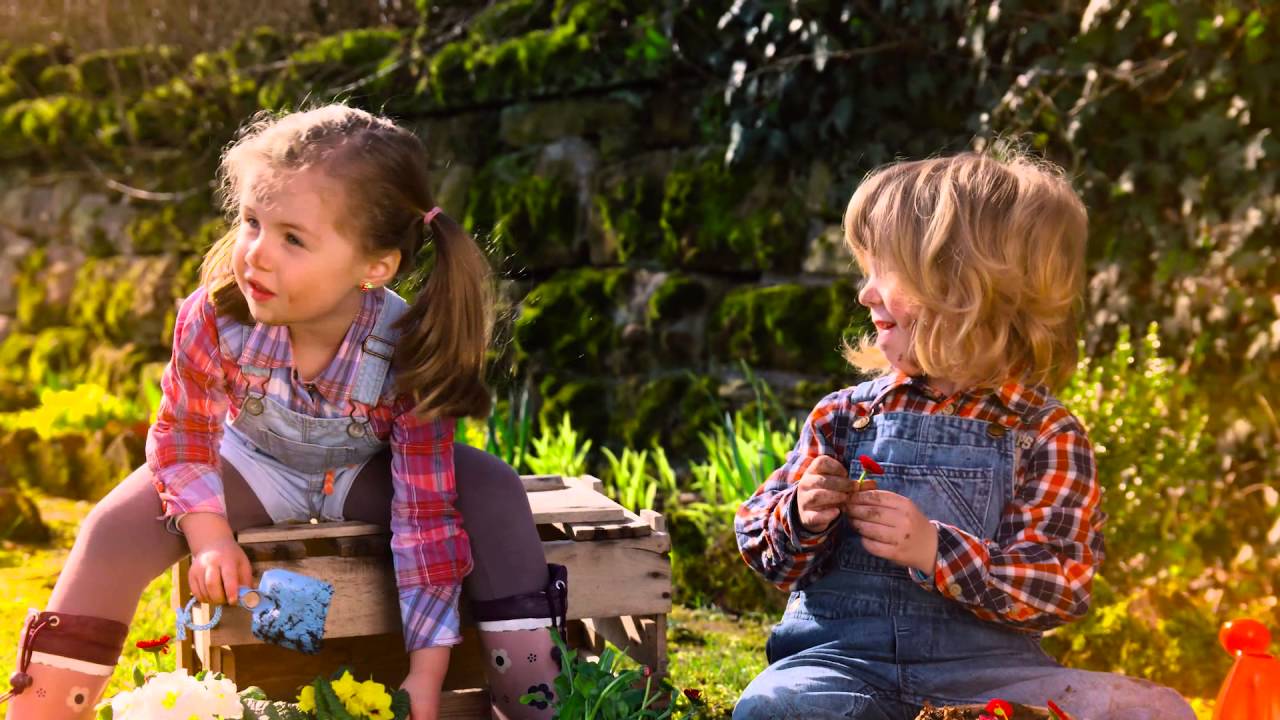 Rolly Toys Gråtass 29 rolly Kid Little Grey Fergie 014941 - YouTube