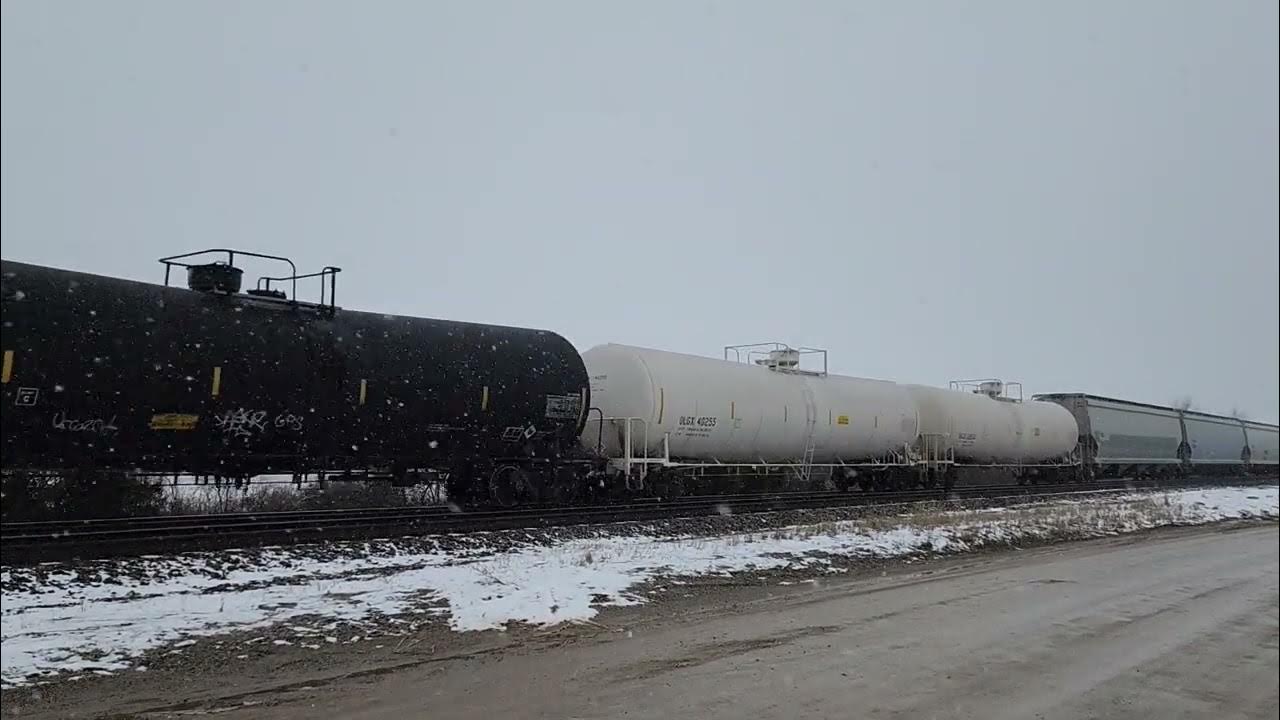CN Train M302 CN 8812 CN 8803 MID TRAIN DPU CN 8950 Durand, Michigan January 12, 2024 1446 - YouTube