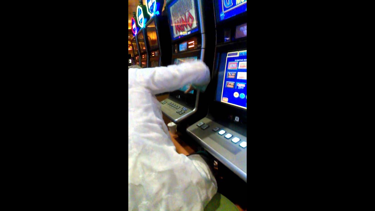 Crazy tweaker girl at the casino. Part 3 - YouTube