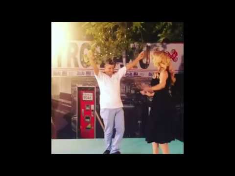 Ərəblər Şəhərin Ortasında Roza Zərgərli ilə RƏQS ELƏDİLƏR