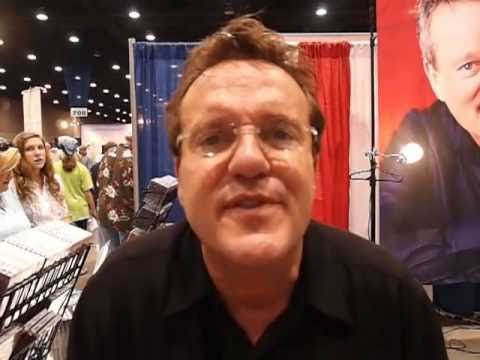 Singing News TV- NQC 2010- Mark Lowry - YouTube