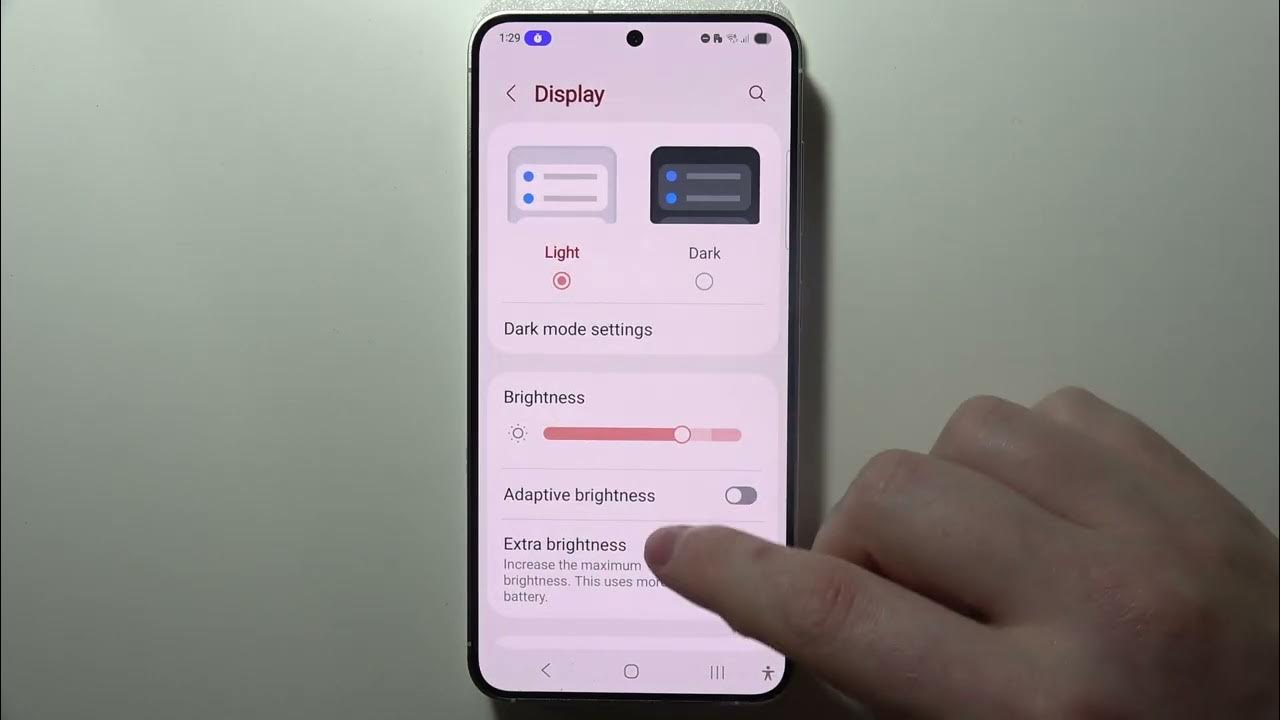 How to Turn On/Off Screen Saver In Samsung Galaxy S25+ - YouTube