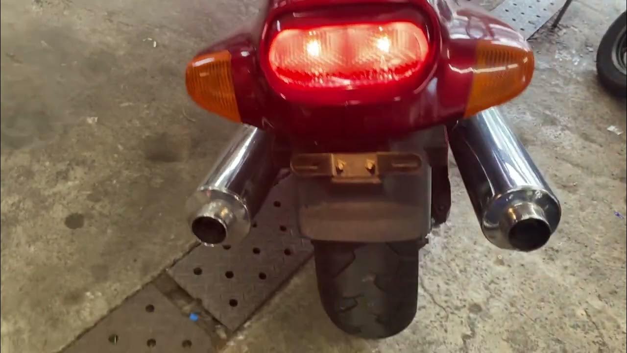 1999 ZX11 - YouTube