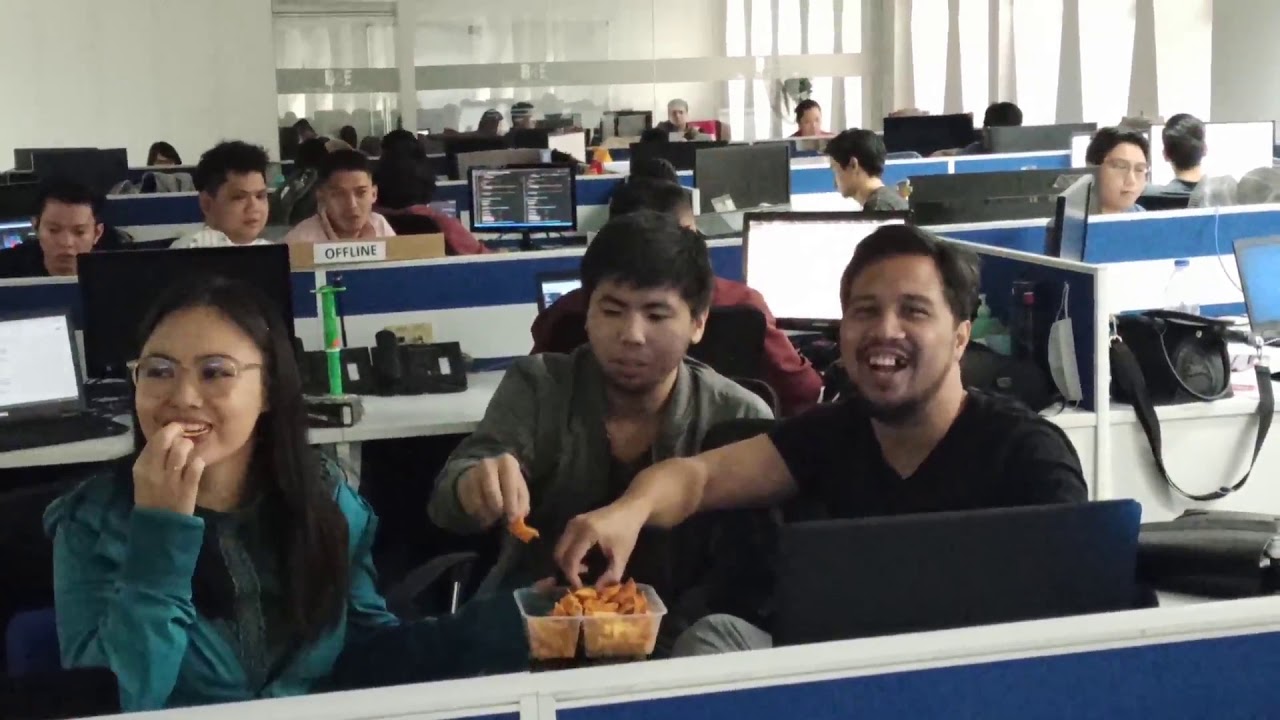 Some random office moments - YouTube