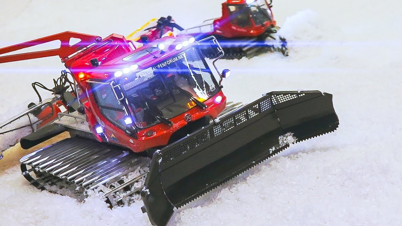 AMAZING RC SCALE MODEL PISTENBULLY IN ACTION!! PISTENBULLY 600 SNOW ...