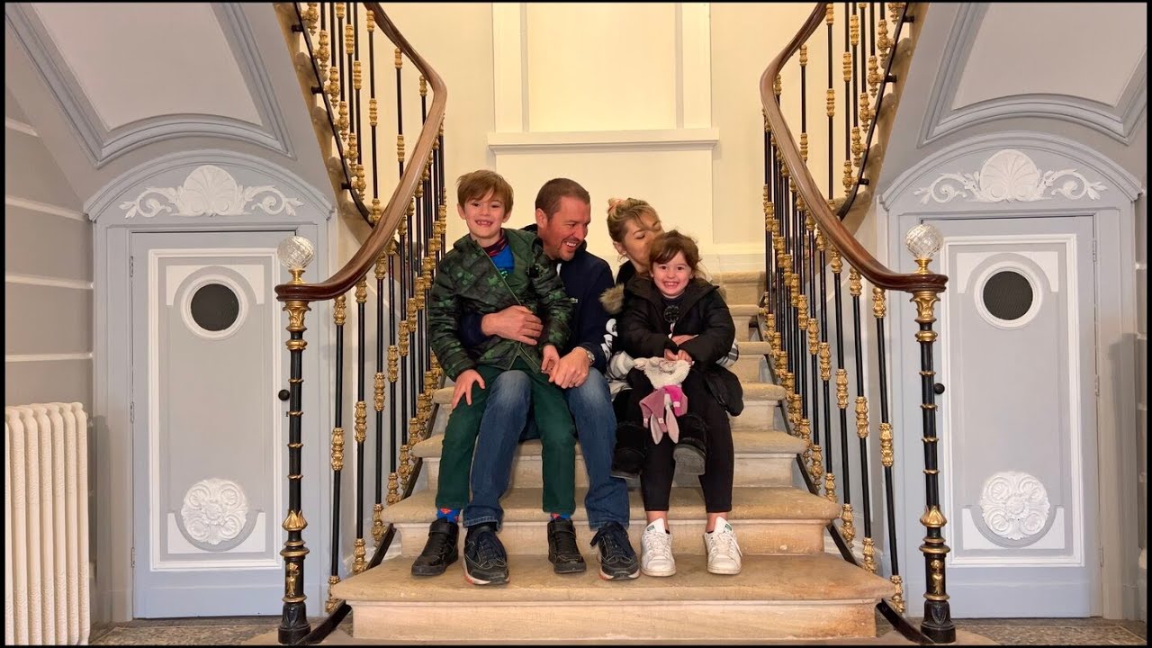 Christmas shopping for the build / Next stage at the guest apartment ...