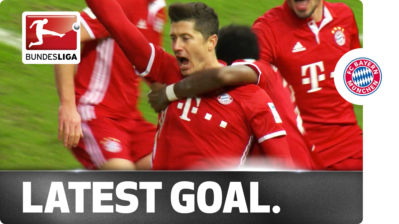 Neuer Goes Forward, Lewandowski Scores - Latest Goal in Bundesliga ...